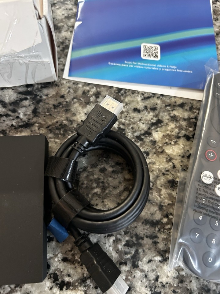 Xumo Stream Box 4K Streaming Device HW Version 1.1 Model ESST11AEI | eBay