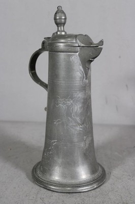 A RARE 18TH C GERMAN HELMET TOP PEWTER FLAGON WITH ENGRAVING & HEART ...