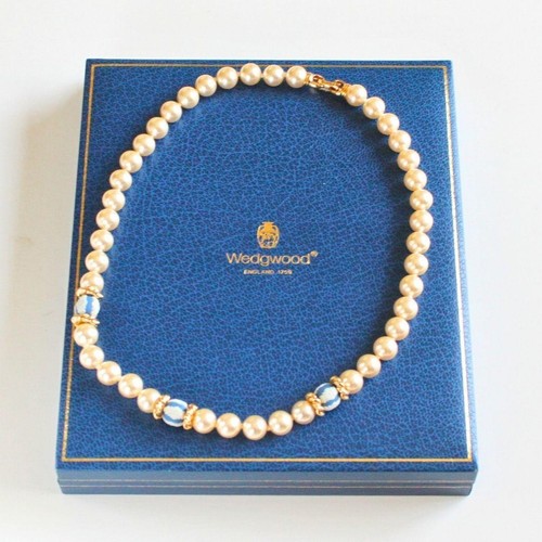 Wedgewood Pearl Necklace with Jasper Cameo Beads Gold Metal Parts 18.5 ...