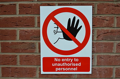NO ENTRY TO UNAUTHORISED PERSONNEL A3 plastic sign private staff only ...