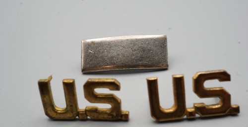 WWII Australian Made Army 1st Lieutenant & US Officer Insignia Pins Set ...