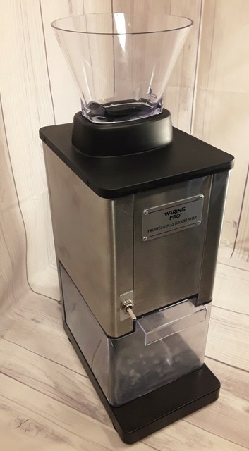 Waring Pro IC70 Professional Stainless Steel Large-Capacity Ice Crusher ...