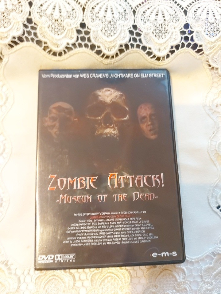 Zombie Attack! Museum of the Dead DVD Zombie Horror uncut. K10 | eBay.de