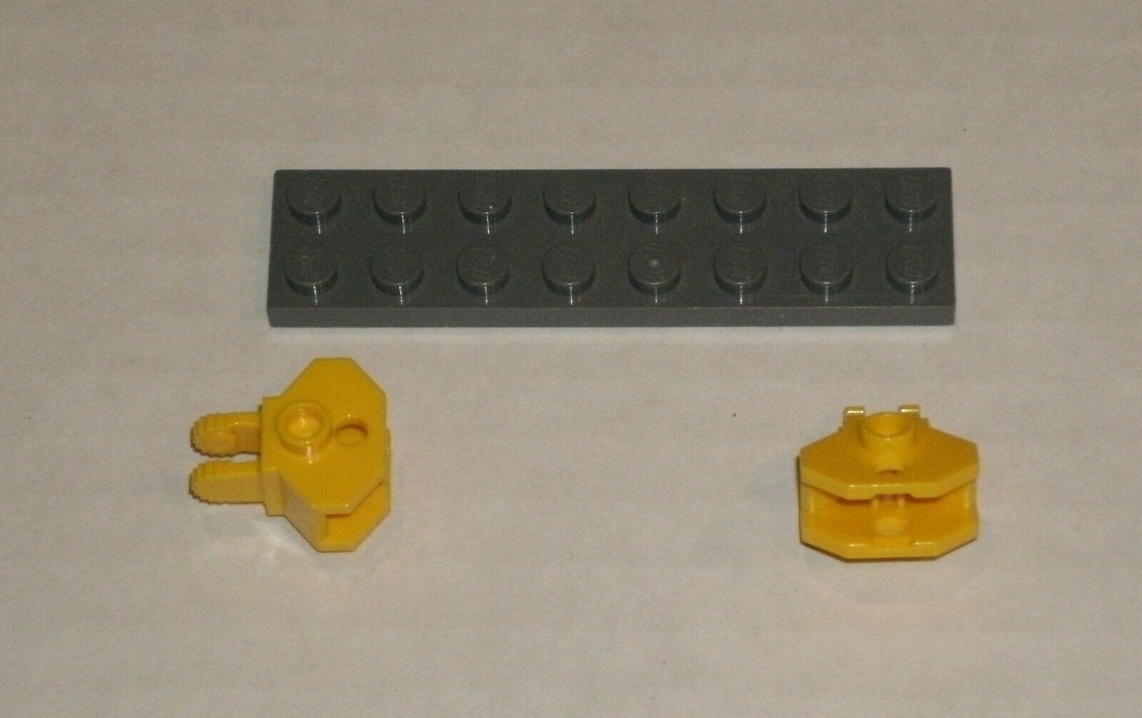 LEGO NEW 1x2 Yellow Hinge Locking Towball Socket (2x) 6146964 Brick ...