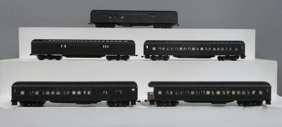 Lionel+6-25608+Santa+Fe+18%22+Super+Chief+Passenger+Cars+%28Pack+of+4 ...