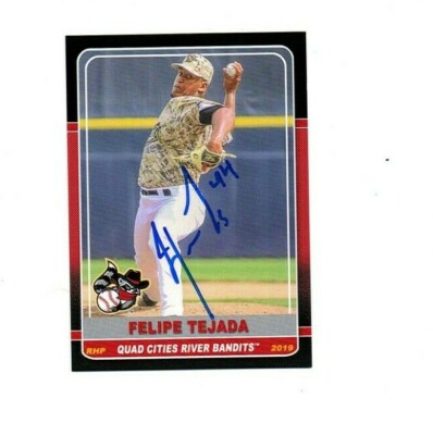 Felipe Tejada 2019 Quad Cities River Bandits autographed signed team ...