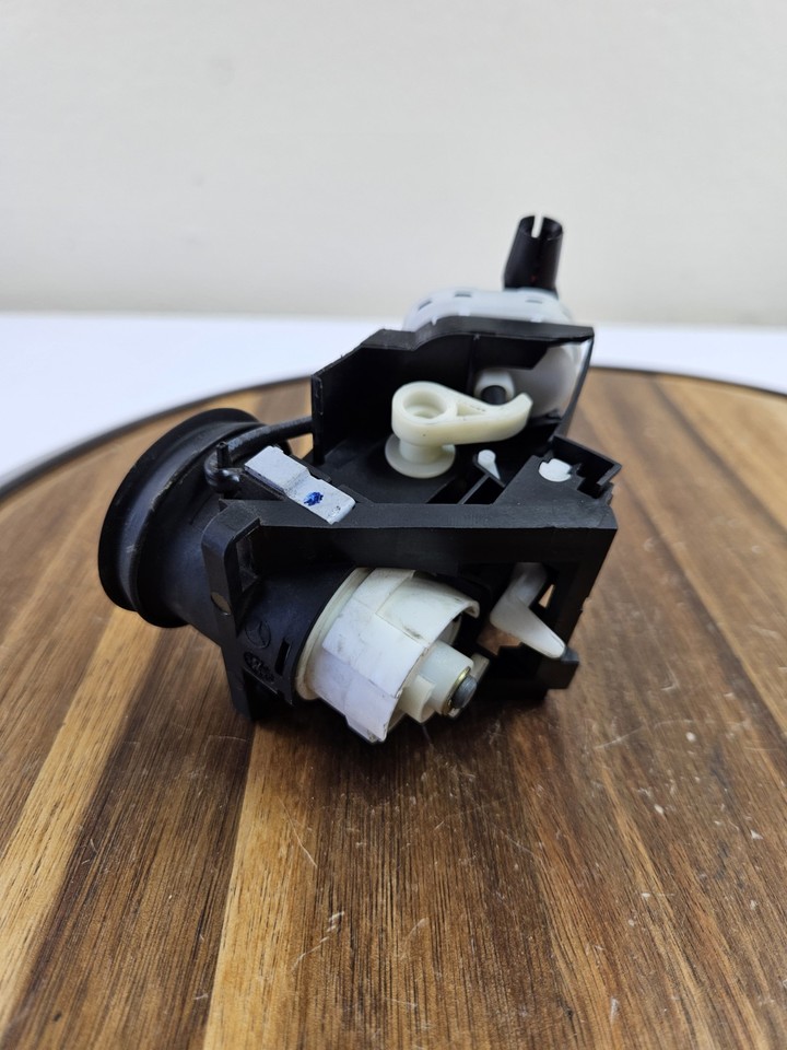 98-02 W210 Mercedes Rear Trunk Lock Latch Cylinder NO KEY E320 E430 ...