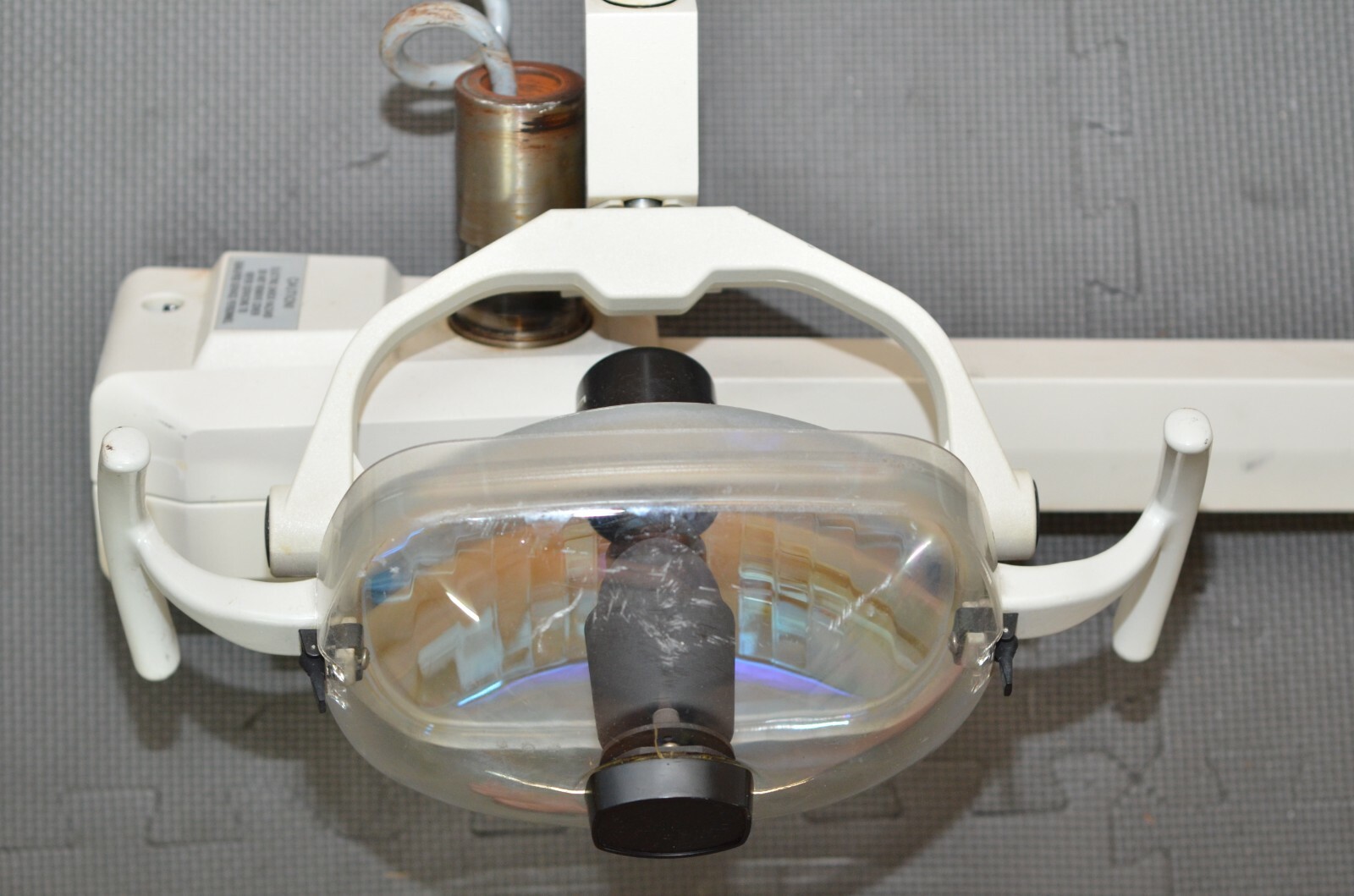 A-Dec Dental Ceiling Light 6300 120V 50/60HZ 1.25AMPS | eBay