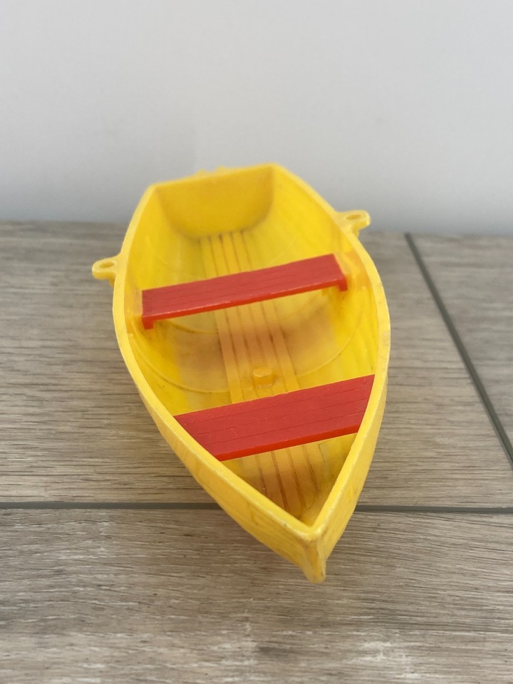 Vintage Thomas Toy Plastic Boat Dinghy Skiff Red Oars Outboard Motor ...