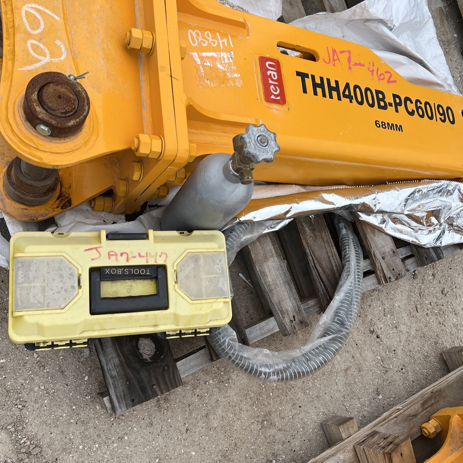 Komatsu PC60 PC90 Excavator Hammer concrete breaker 50 mm pins PC65 ...