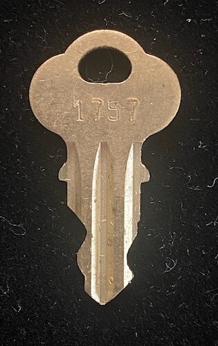 Original Chicago Lock & Key for Oak Acorn Gum & Peanut Vending Machines ...