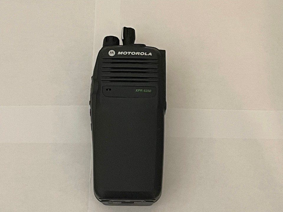 Motorola MOTOTRBO XPR6350 VHF 136-174MHz Digital Radio AAH55JDC9LA1AN ...