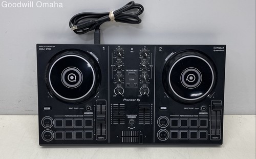 Pioneer DDJ-200 Smart DJ Controller POWER TESTED ONLY!!! READ ...