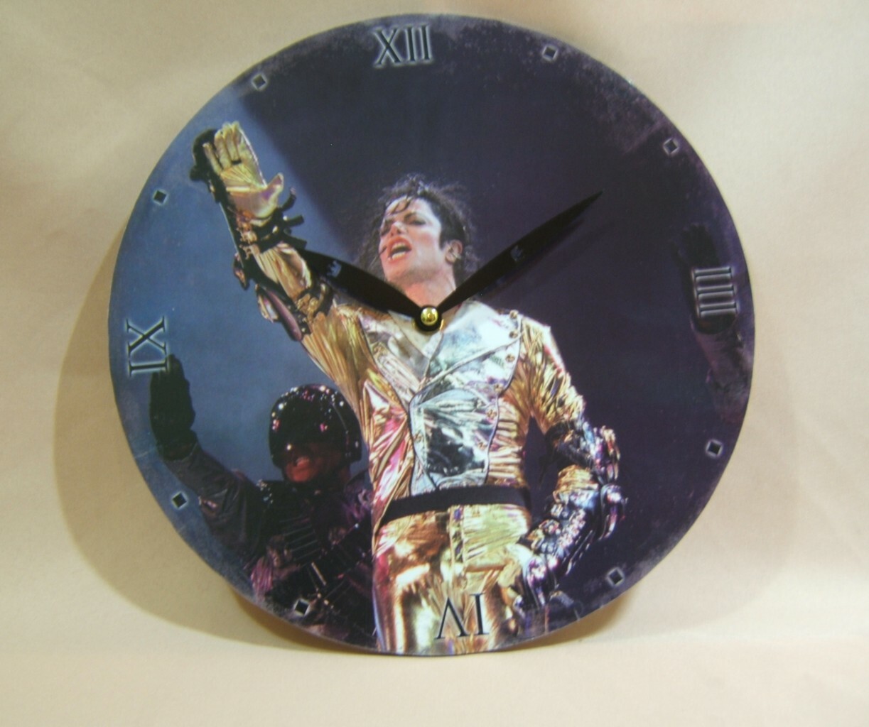 BLACK FRIDAY SALE MICHAEL JACKSON WALL CLOCK ROUND 29cm NEW | eBay ...