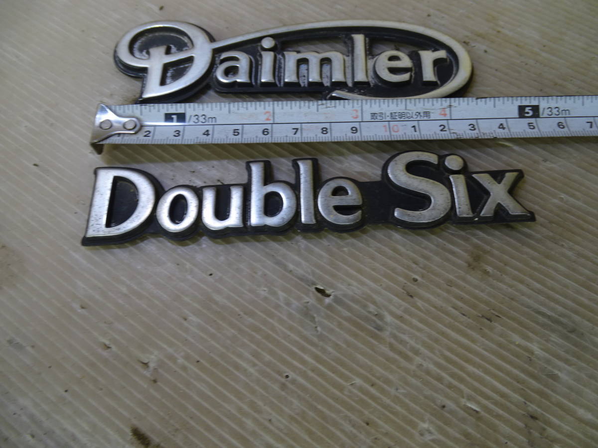 90 Daimler/Double-6/4Cr482560/Rear Emblem -Set | eBay
