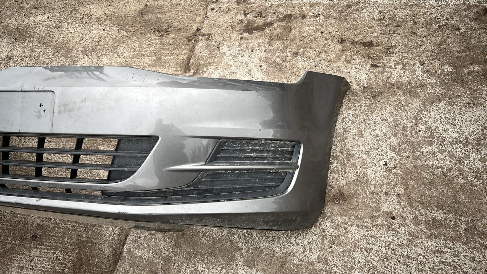 GENUINE 13-16 VW GOLF MK7 COMPLETE FRONT BUMPER WITH GRILLS IN GREY ...