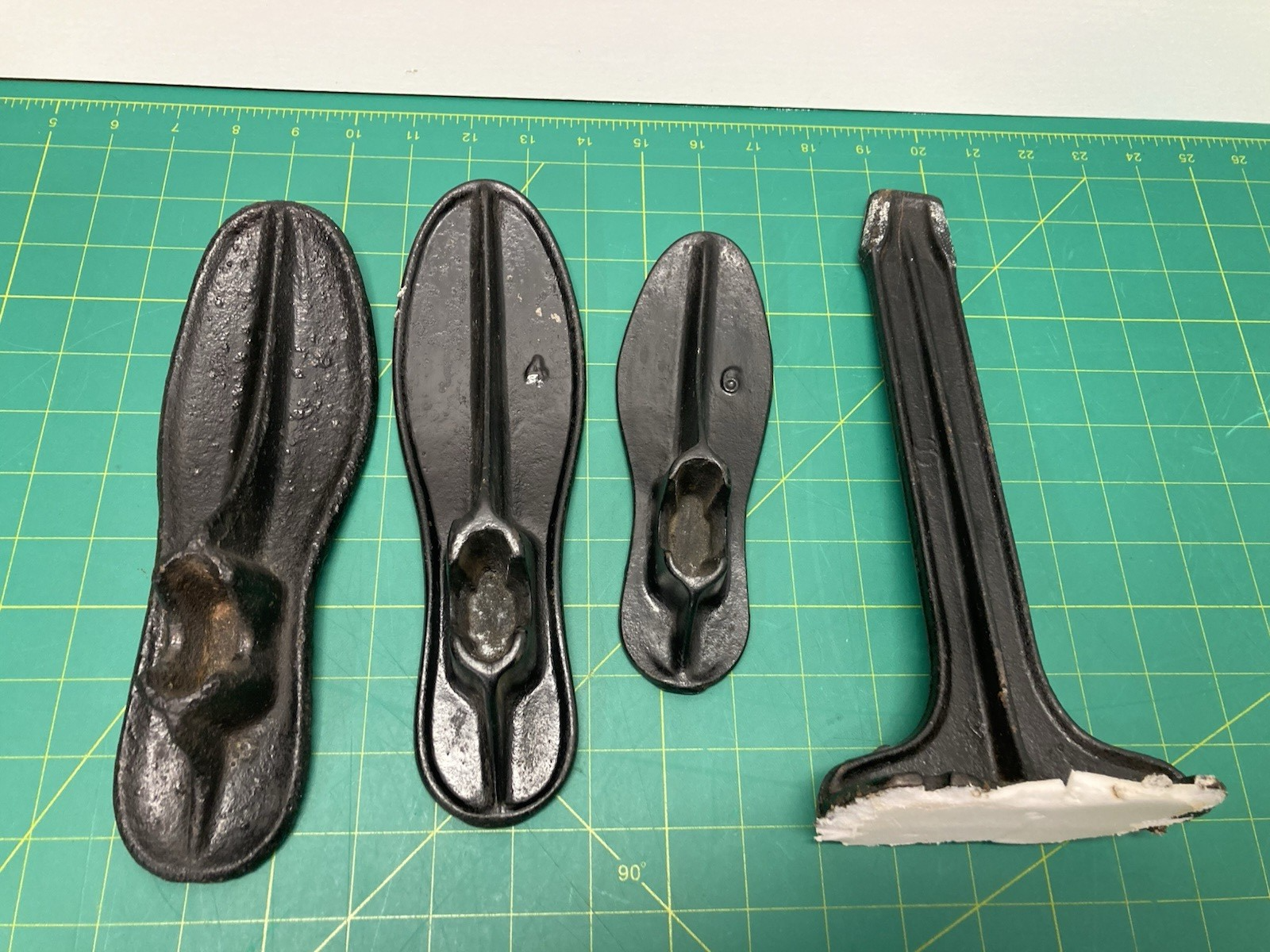 CAST IRON SHOE LAST VINTAGE COBBLER'S ANVIL HEAVY METAL TOOL STAND 3 ...