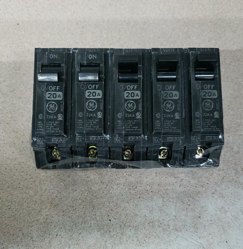 1) Lot of 5 GE General Electric THHQB1120 20A 22kA 1-Pole Circuit ...