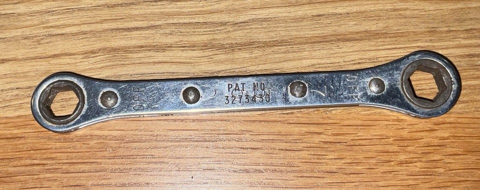 Snap On R1214S 14mm & 15mm 3/8 & 7/16 ratcheting box-end / ring spanner ...