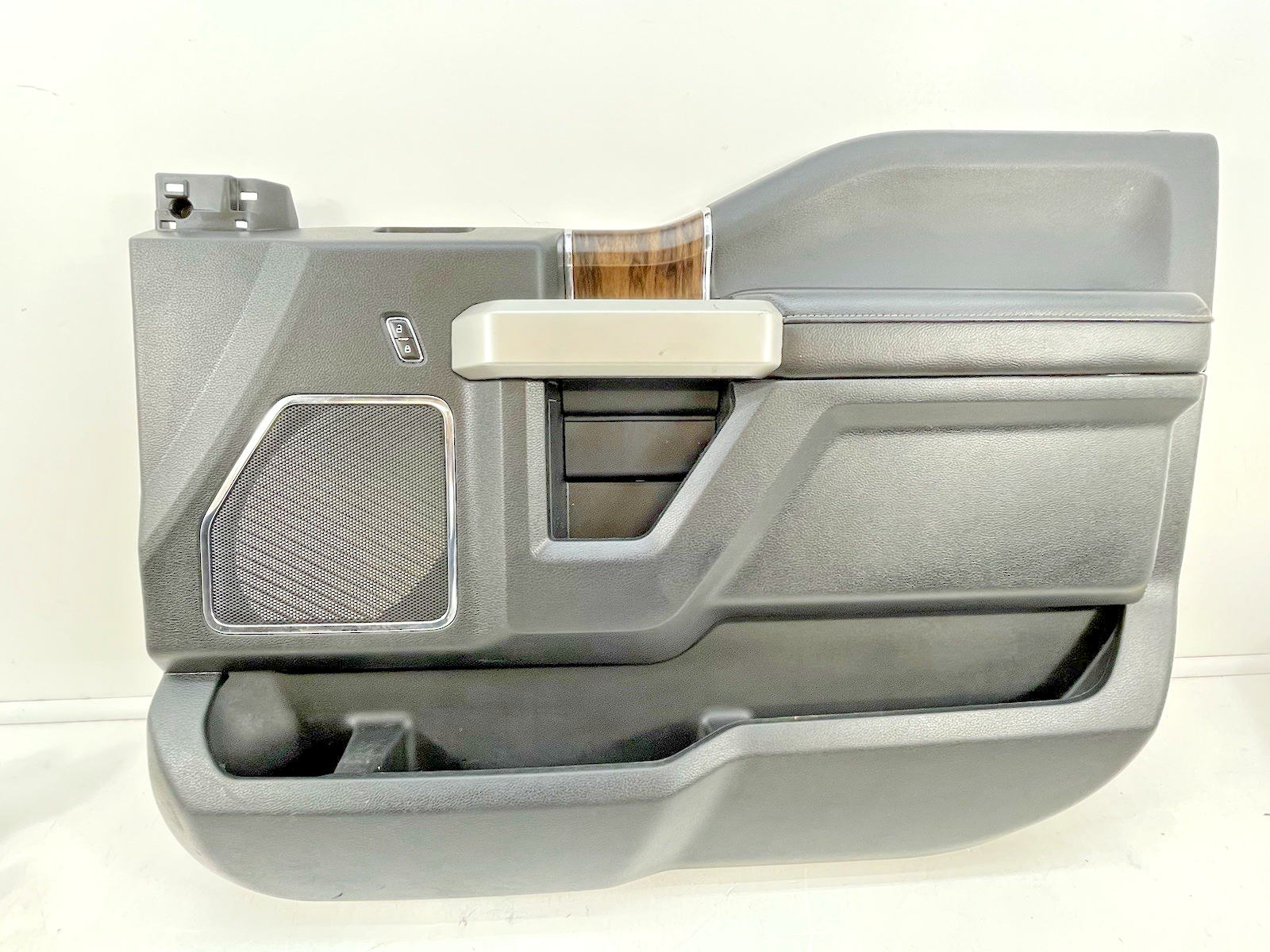 2018-2020 Ford F-150 OEM FRONT RIGHT , DRIVER SIDE DOOR INTERIOR TRIM ...