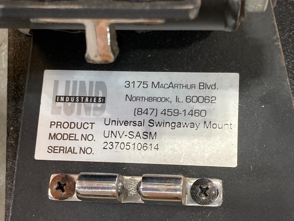 Lund Industries Universal Swing Away Police Console Mount UNV-SASM | eBay