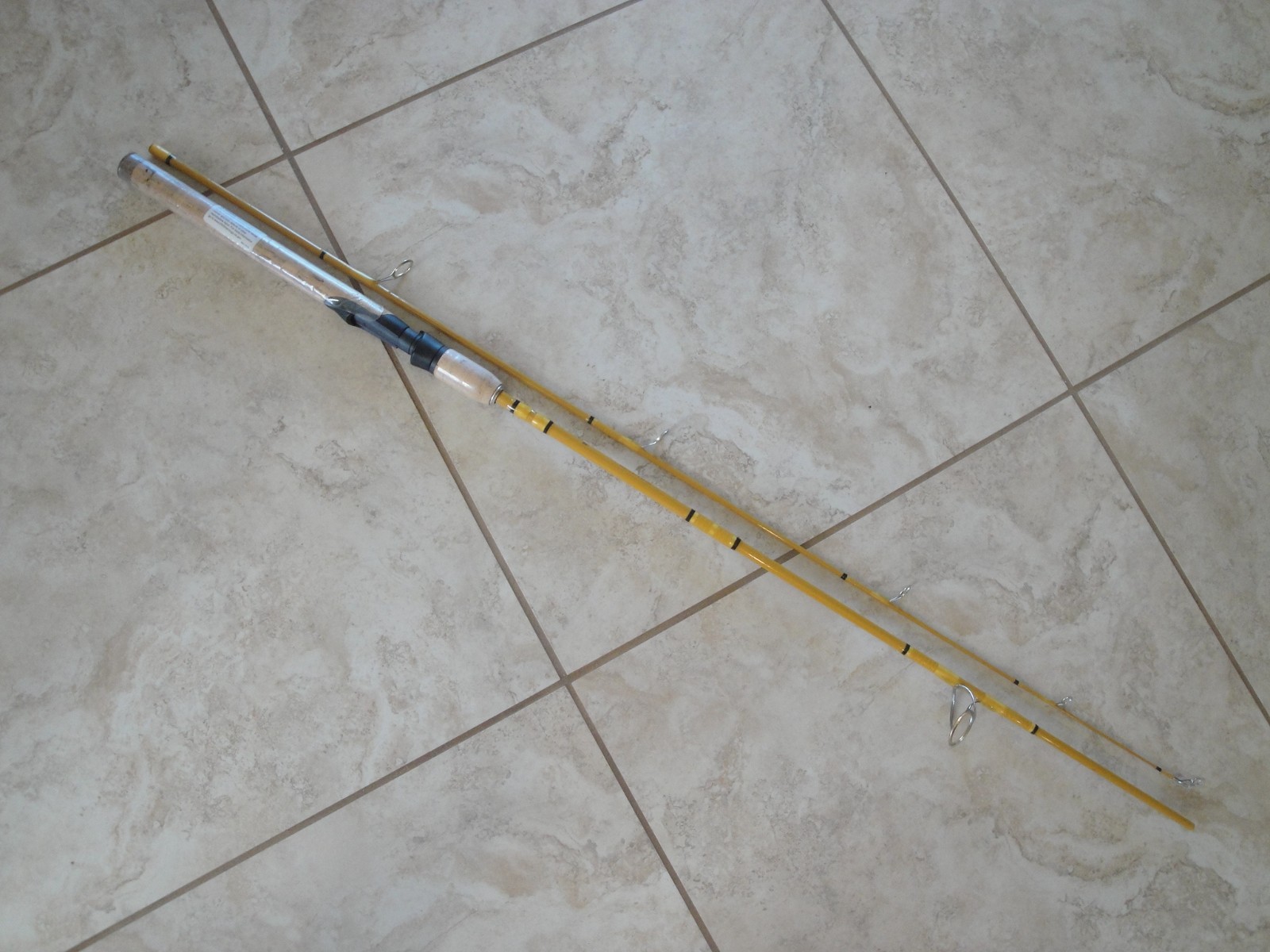 Eagle Claw Spinning Rod 6'6" Medium Action 2-Piece Fishing Rod Very ...