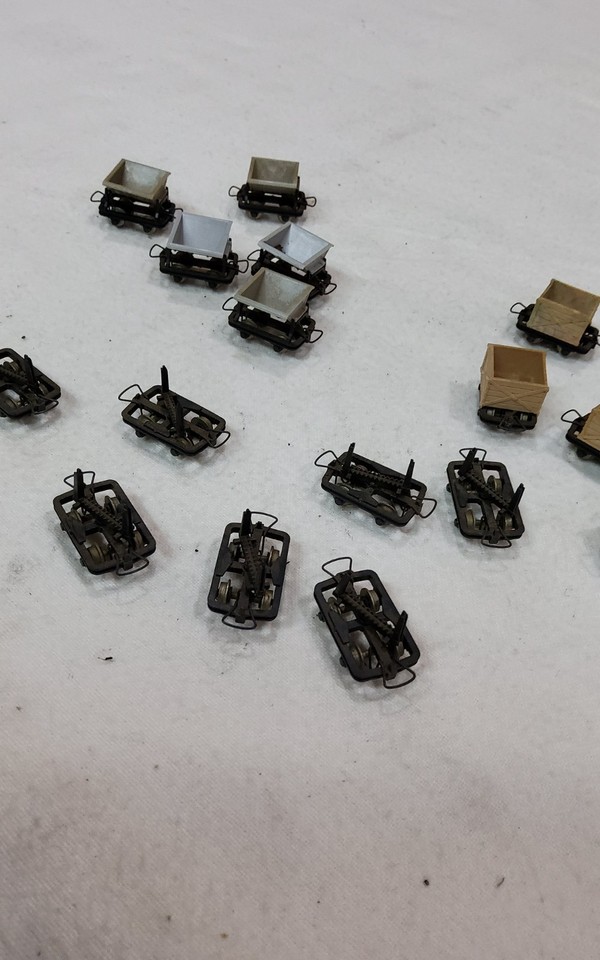 19 AHM ROCO MINITRAINS NARROW GAUGE DUMP CARS, LOG CARS & TRASH CARS | eBay