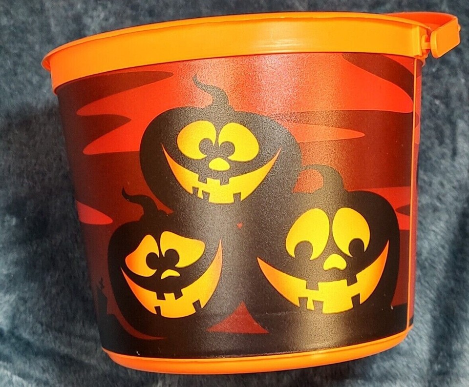 Lot of 2 Packerware Halloween Plastic Orange With Monsters 7qt. & 2 ...