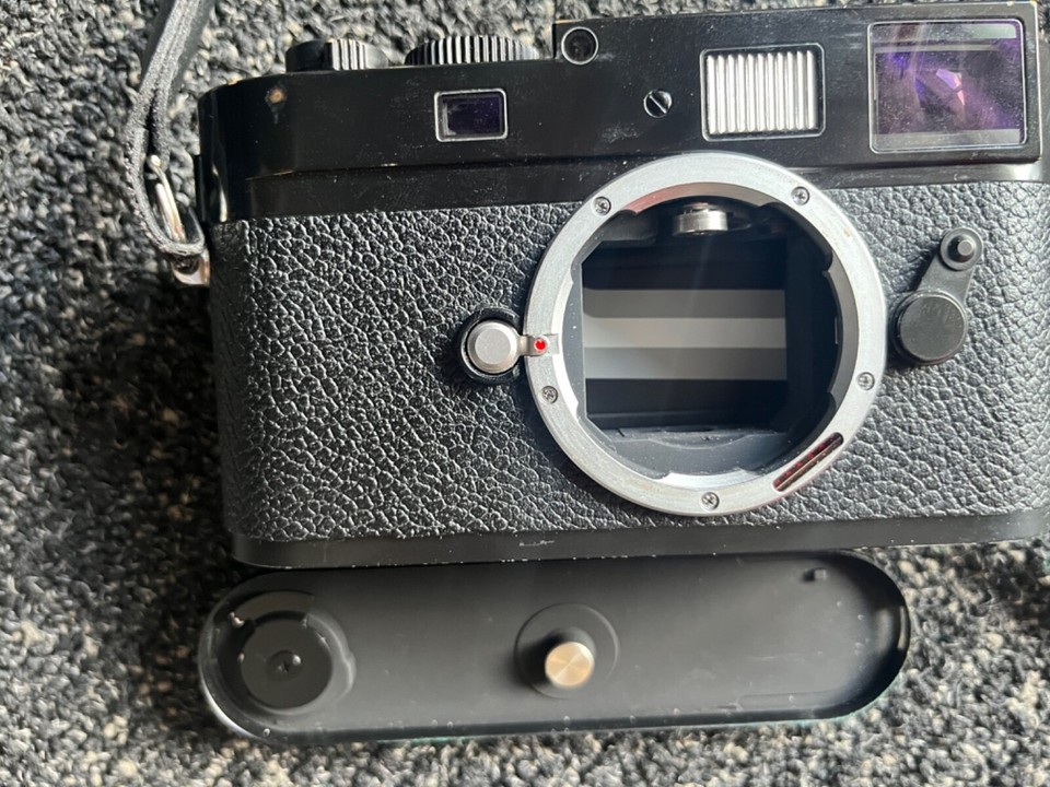 Leica M9P M9-P Camera - Black (Body,strap,battery) - CCD Sensor Corrosion - READ | eBay