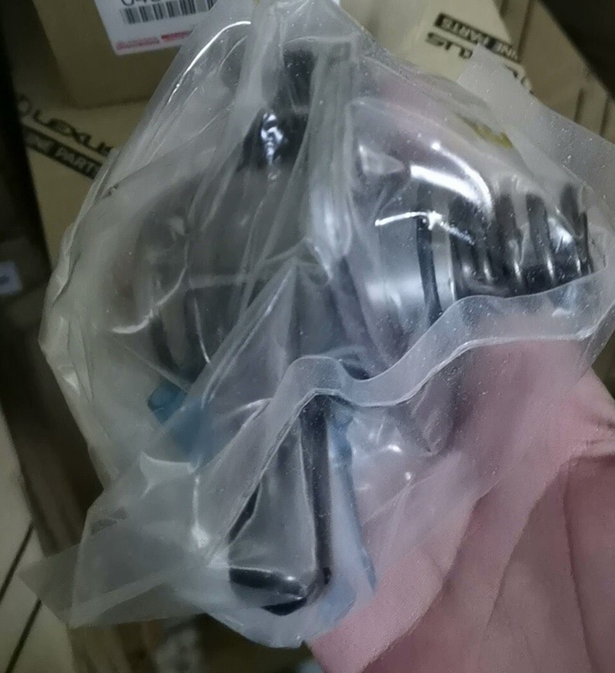 High Pressure Fuel Pump NX300 NX200t 2015-2021 23101-36090 36080 w/ 3 ...