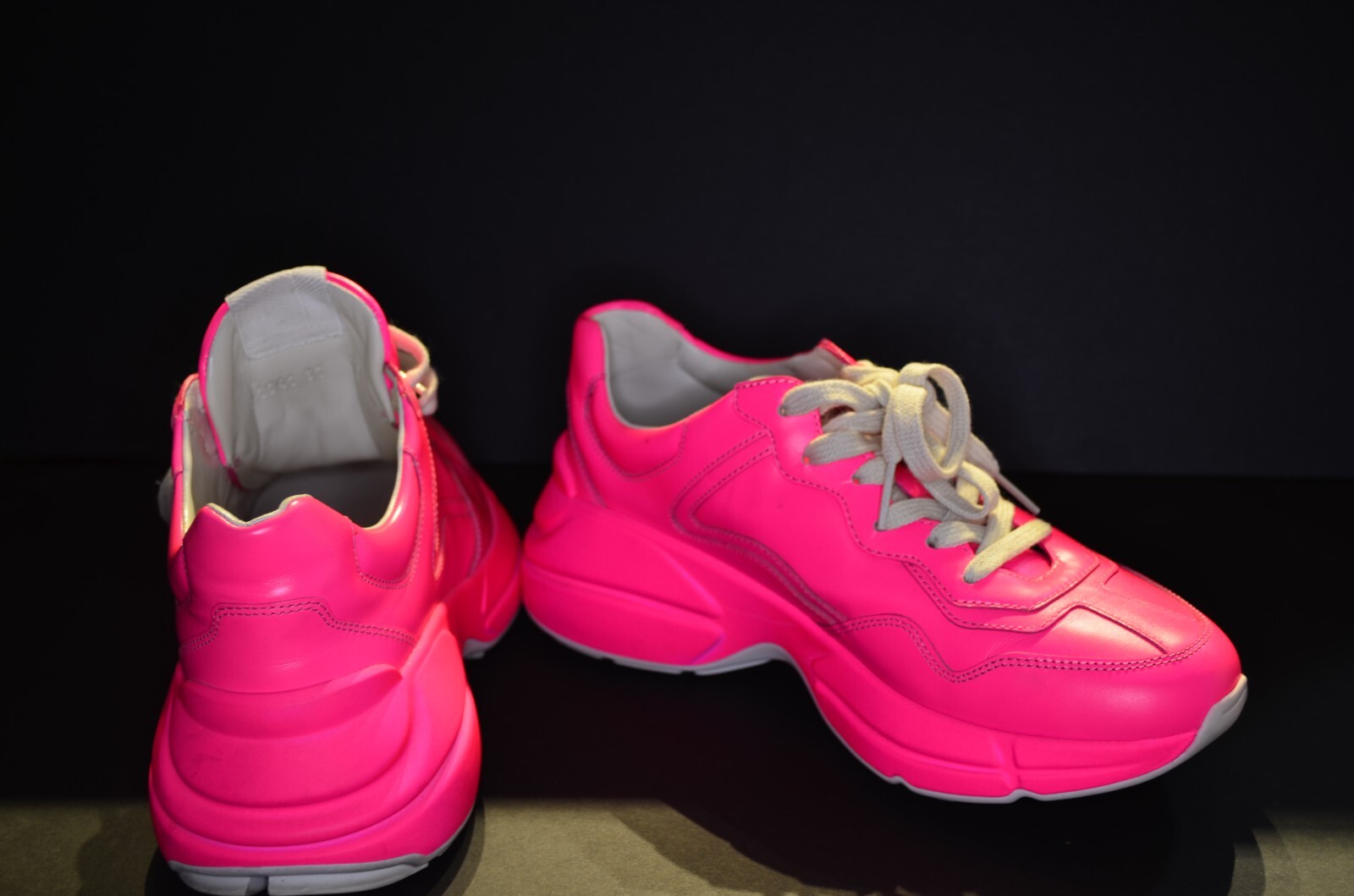 🆕️ Auth GUCCI RHYTON Fluorescent Neon Pink CHUNKY Lo… - Gem