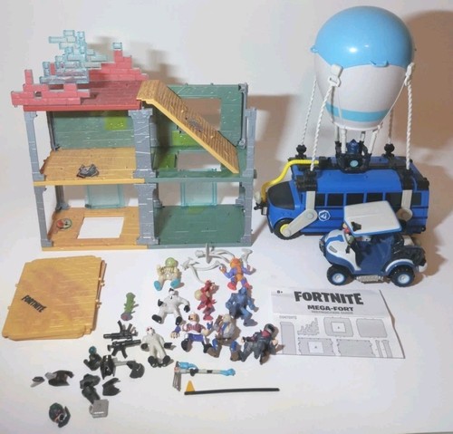 Fortnite Battle Royale Battle Bus, Fort, Cart Epic Games Figures ...