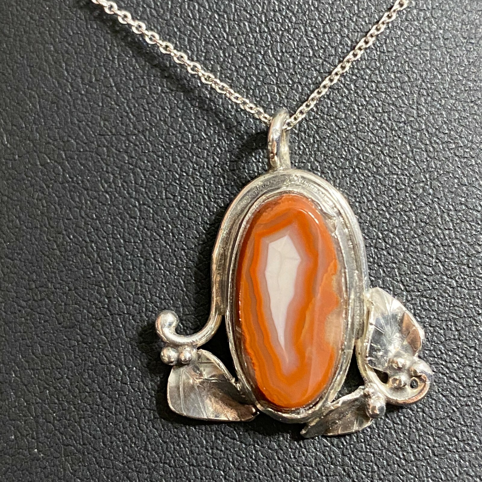 STUNNING VINTAGE ESTATE STERLING SILVER HAND MADE NATIVE AGATE NECKLACE ...