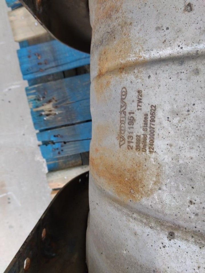 Replaces 21311951 2012 VOLVO SCR ASSEMBLY (SELECTIVE CATALYTIC ...