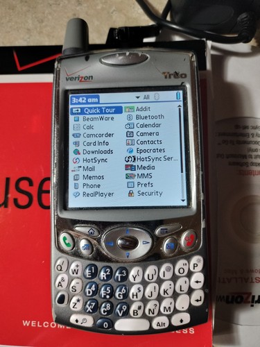 RARE: palmOne Treo 650 Verizon Cell Phone -(including charging cords ...