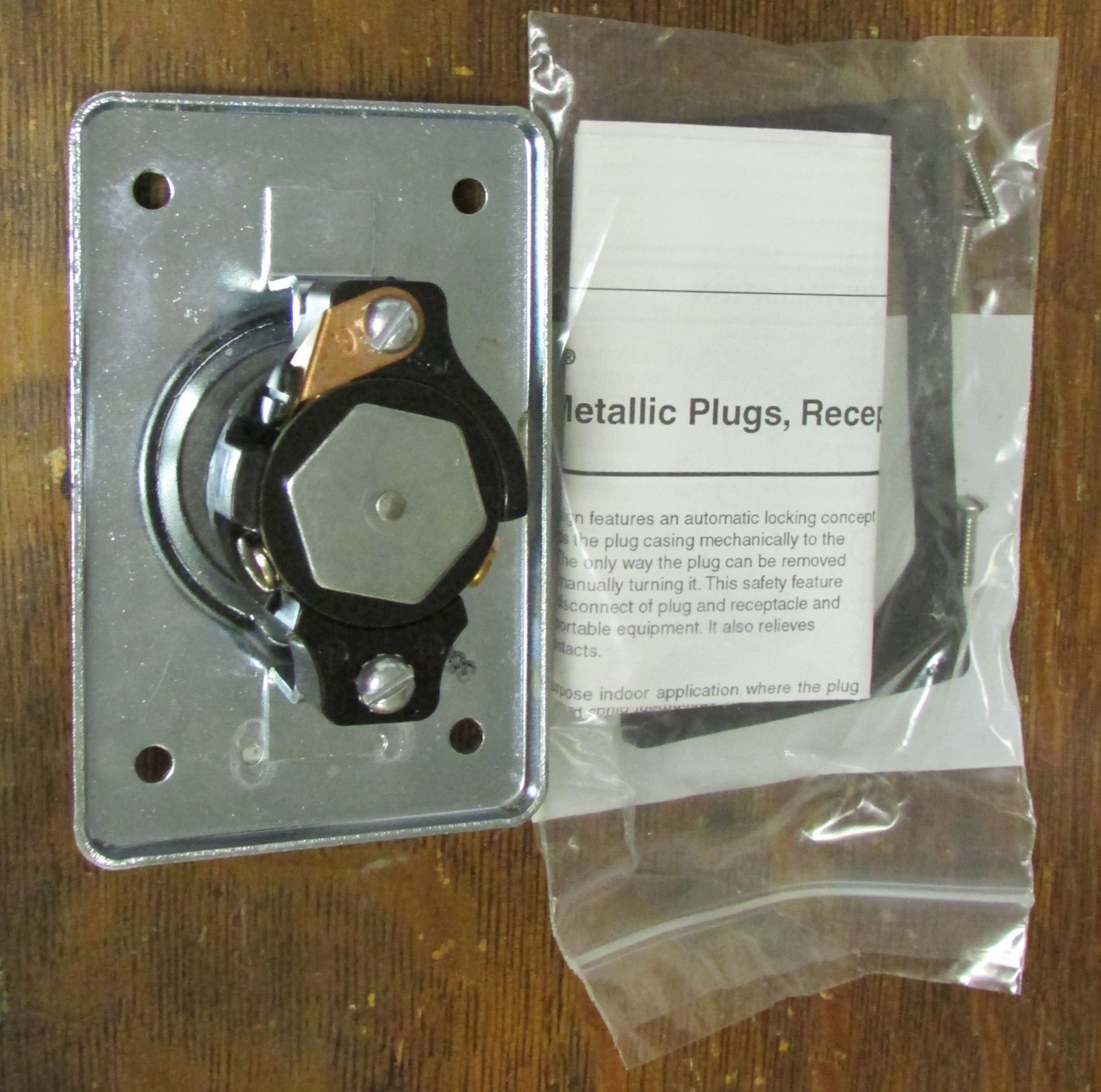 THOMAS & BETTS RUSSELLSTOLL 8003N 10-20 AMP 250-600 V Receptacle | eBay