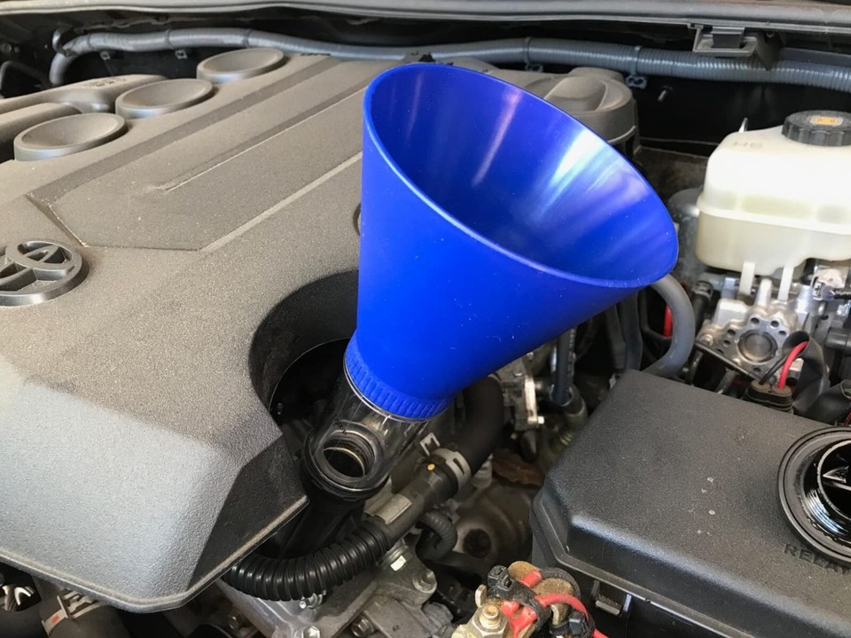 Locking Oil Funnel for Select Toyota, Lexus, Scion | Threaded Adapter ...