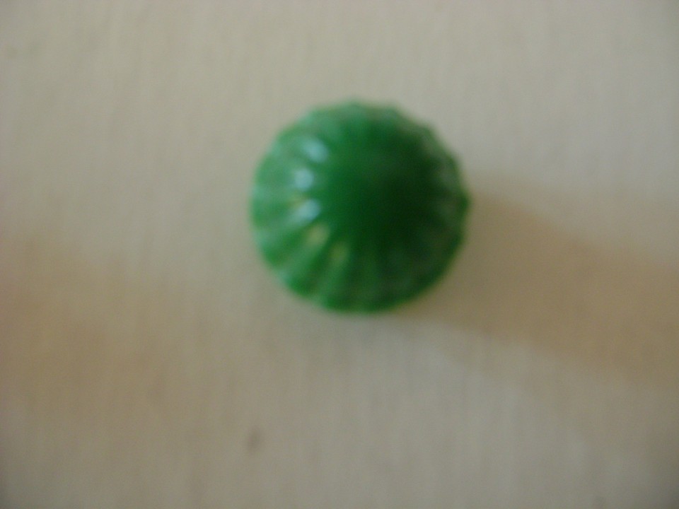 Lionel RW-27 Red Jewel Cap & ZW-23 Green Jewel Cap- (10 of each) | eBay