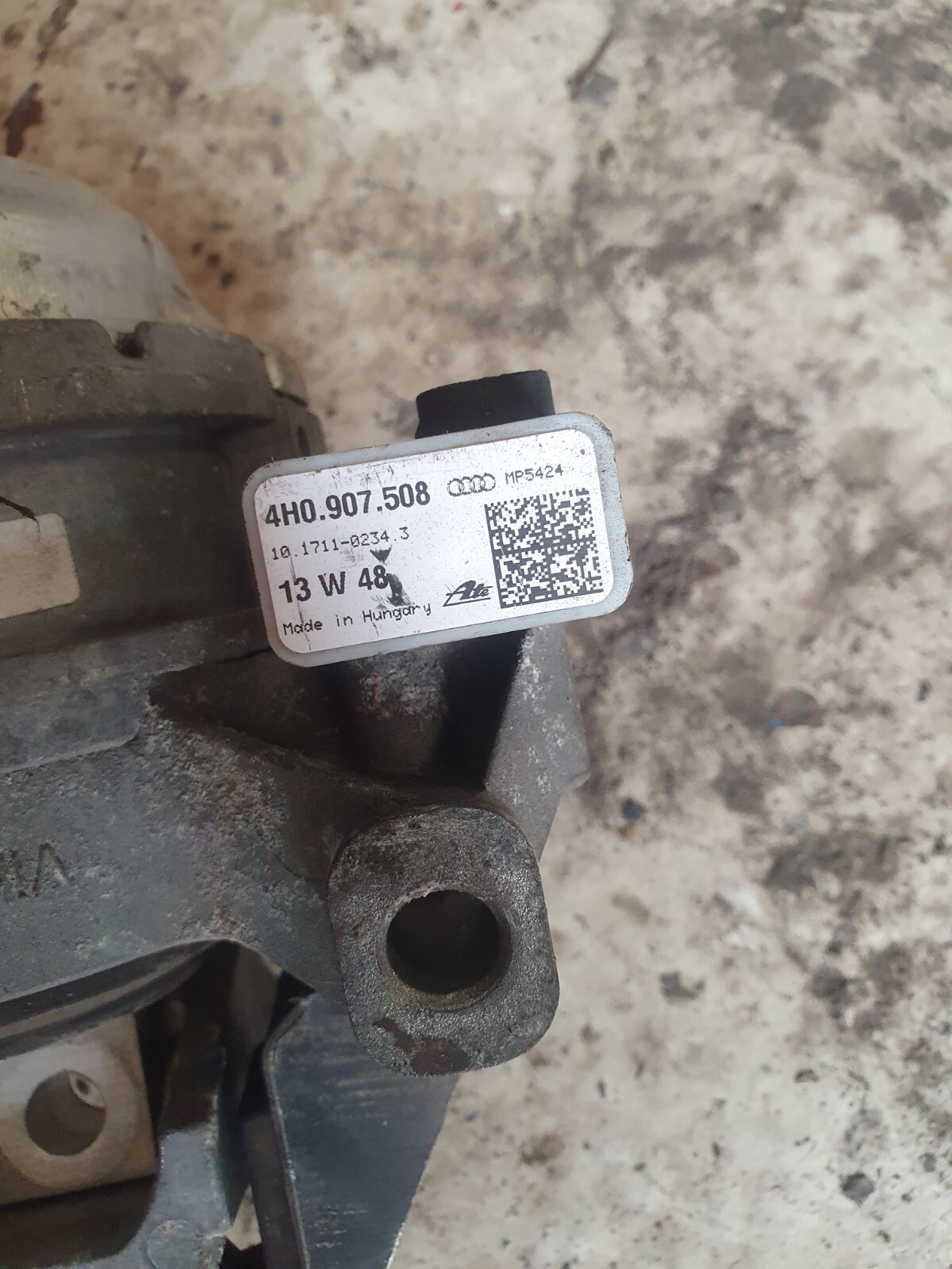 AUDI RS6 C7 ENGINE PILOW LEFT AUDI RS6 C7 ENGINE MOUNT 4H0199255T ...