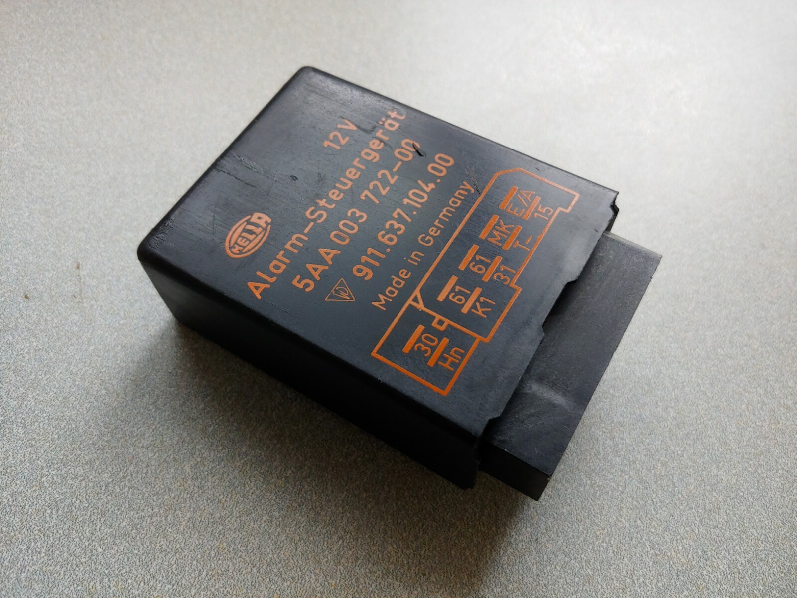 NICE USED ORIGINAL GENUINE PORSCHE 911 930 HELLA ALARM SYSTEM CONTROL ...