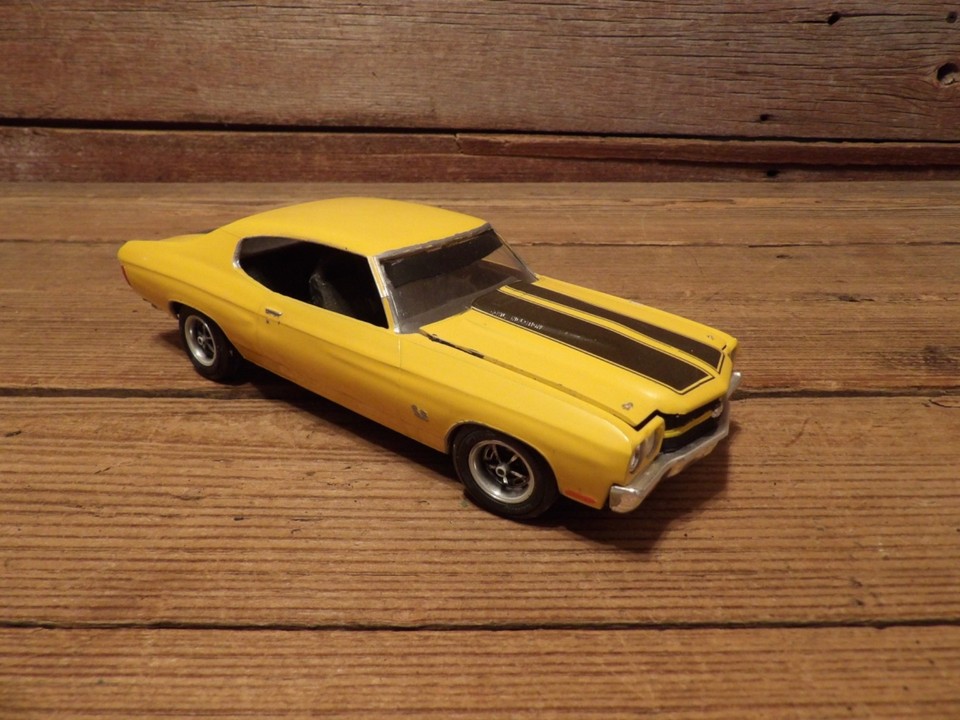 Vintage 1970's CHEVROLET CHEVELLE SS 454 Car Model Kit - Junkyard Parts ...
