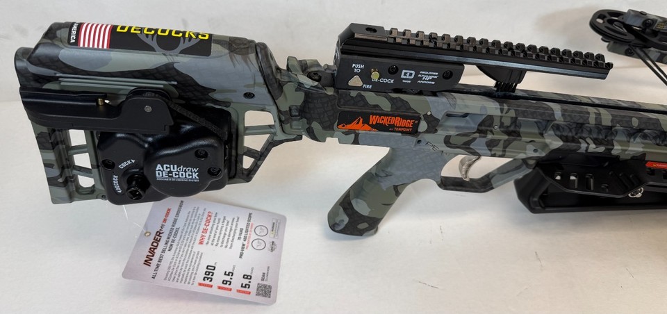 Wicked Ridge Invader M1 Decock, ACUdraw De-Cock, Pro-View 400 Scope ...
