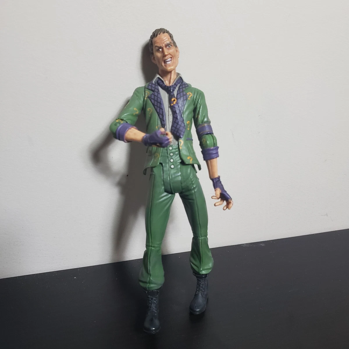 Arkham City Riddler Figure