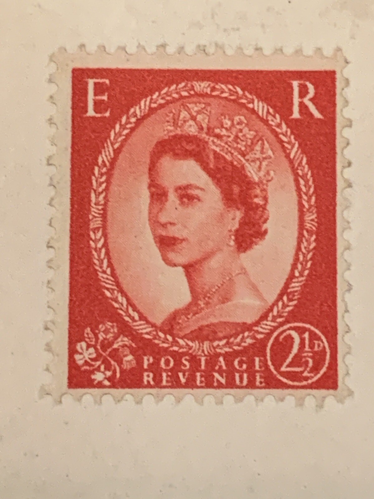 GB 1952 CROWNED IN 1953 QUEEN ELIZABETH II 2 1/2d SG519 ERROR EAR FLAW ...