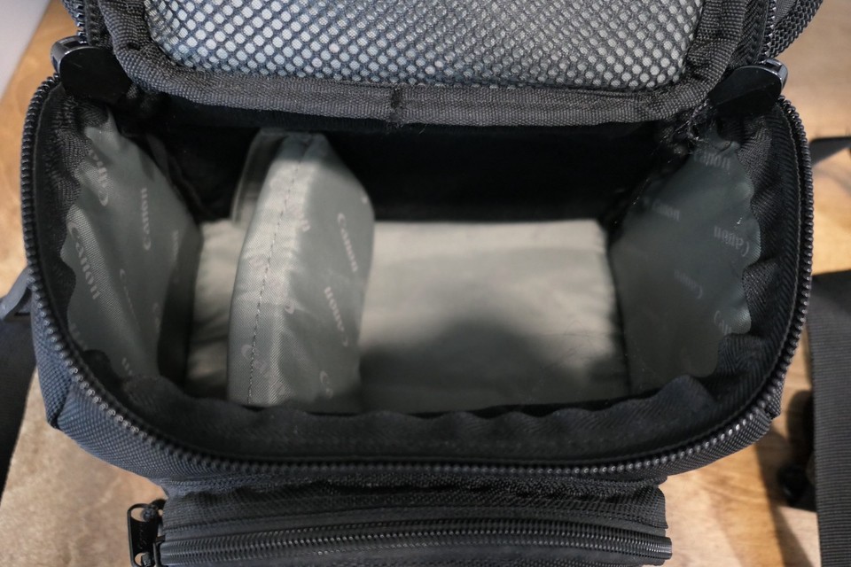 Canon 100EG Camera Gadget Bag Extra Padded Shoulder Strap Nice | eBay