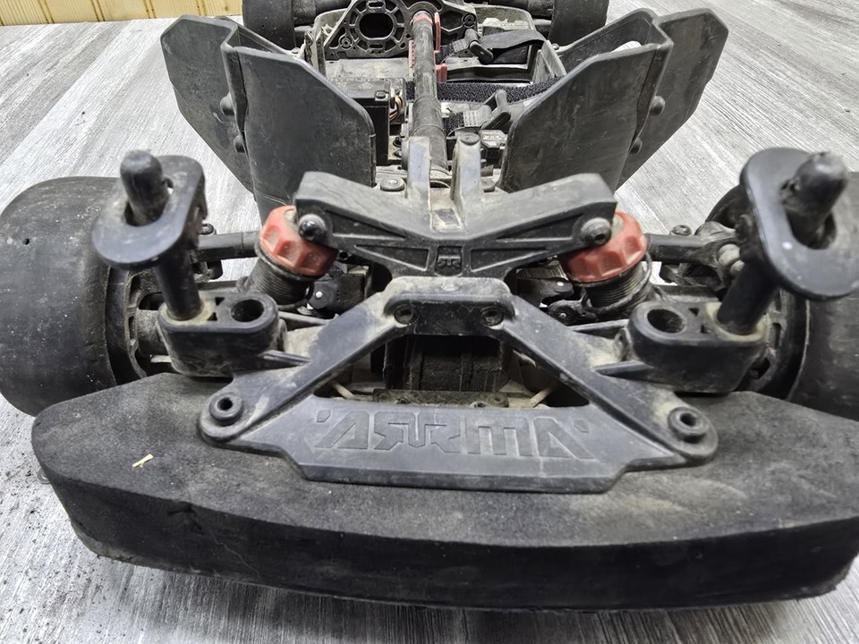 Arrma Infraction 3s BLX 1/10 4x4 Muscle Car Roller Slider Chassis w ...