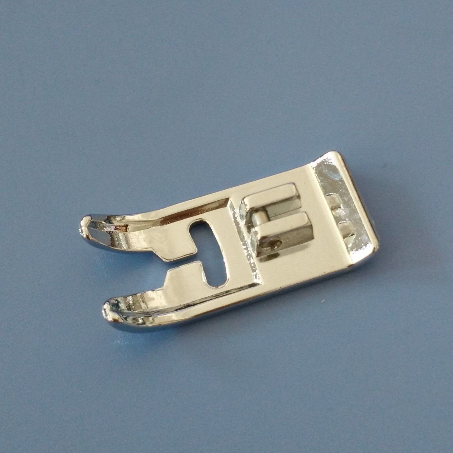 Zig Zag Foot Slant Shank for Singer Sewing Machines, Snap On ZIGZAG ...