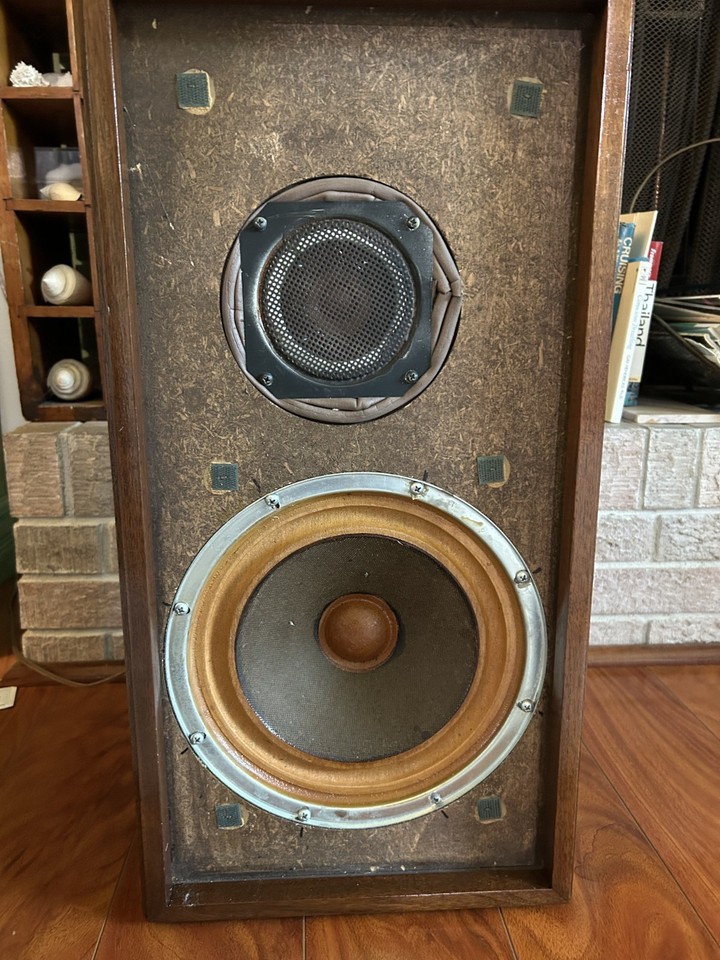 KLH Model 20 Speakers. Excellent speakers with new crossover capacitors ...