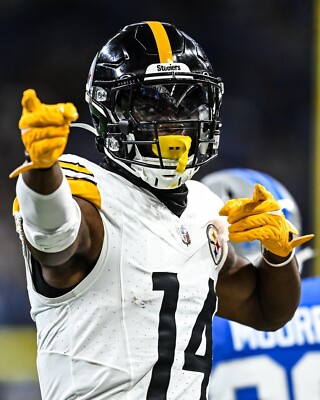 George Pickens Pointing After a Drive Pittsburgh Steelers 8x10 NFL ...