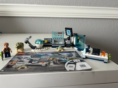 LEGO Jurassic World: Dr. Wu's Lab: Baby Dinosaurs Breakout (75939 ...